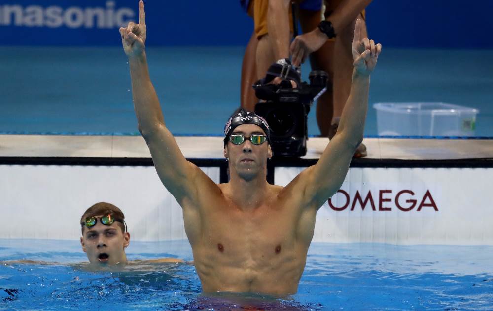Phelps alcanza las 21 medallas de oro en la natación olímpica