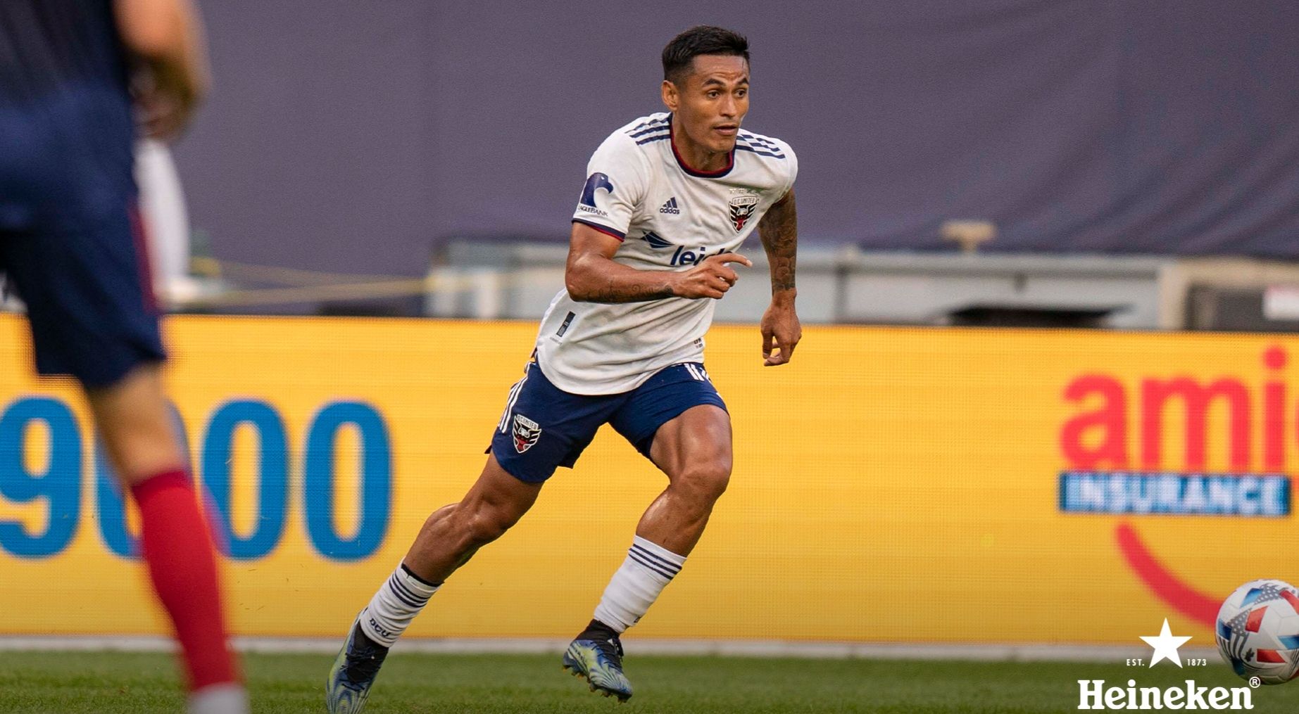 Andy Najar con autogol, consigue penal y firma brillante números en ...