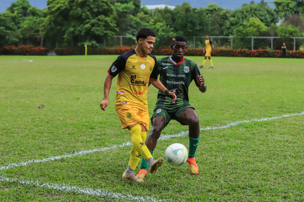 Real España evita el campeonato de Marathón; Lobos gana