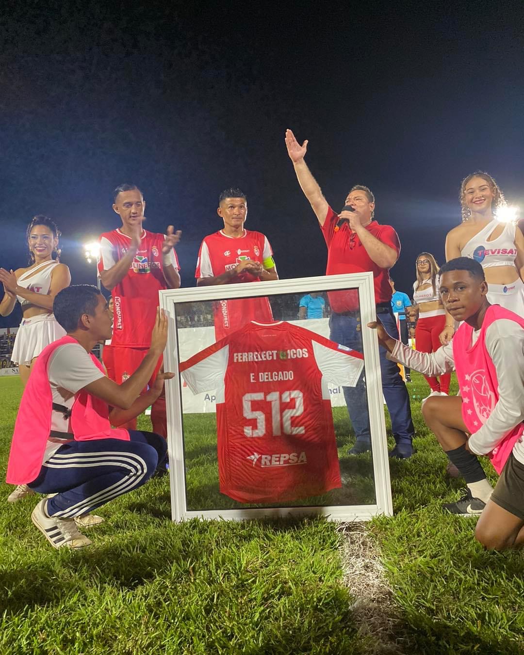 ¡Leyenda! Edder Delgado hace historia y es el jugador con más partidos ...