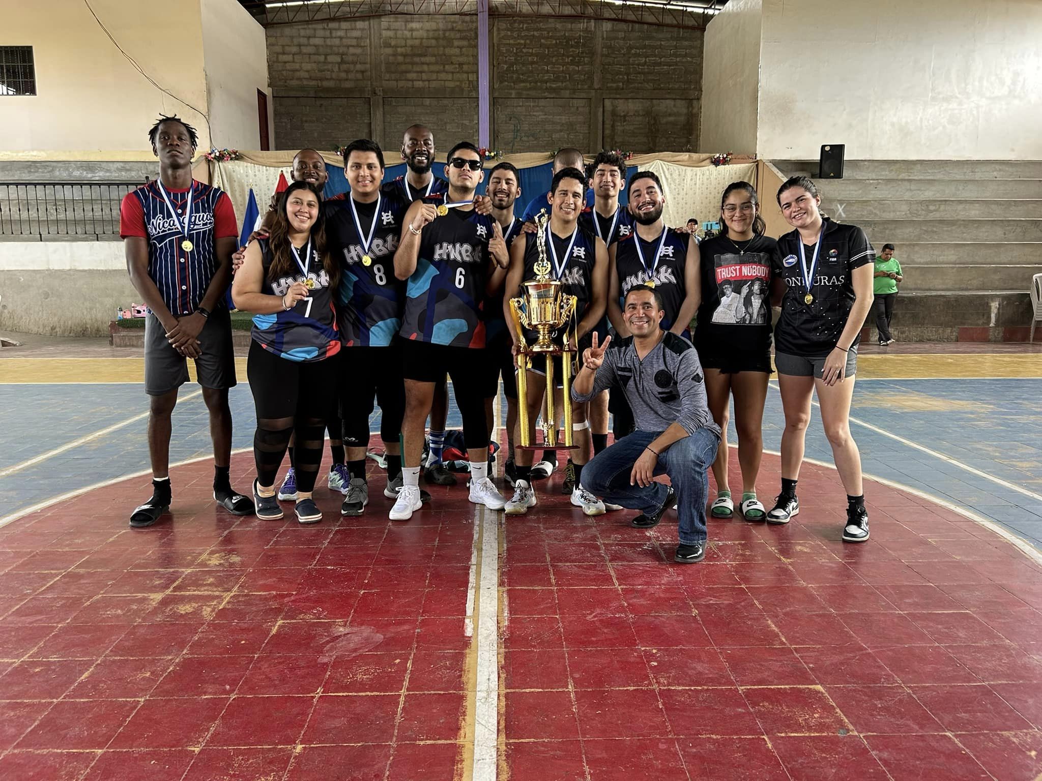 HonduBasket y Teguz 504 muestran el poderío del baloncesto catracho