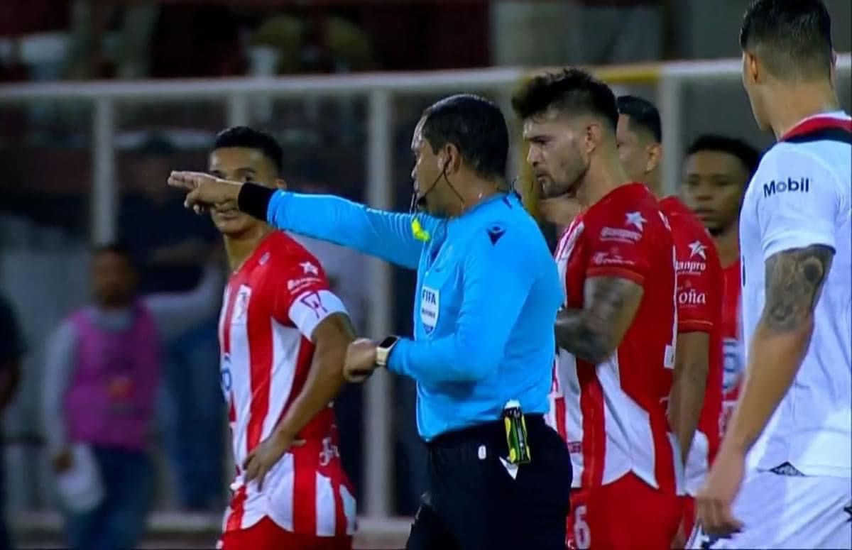 Desastroso arbitraje de Selvin Brown marca el empate 1-1 entre Real ...