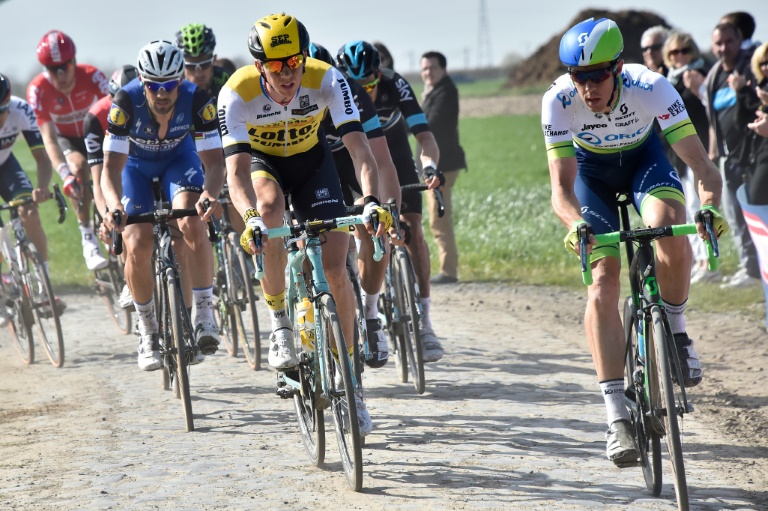 Mathew Hayman, de 37 años, sorprende y gana la París-Roubaix